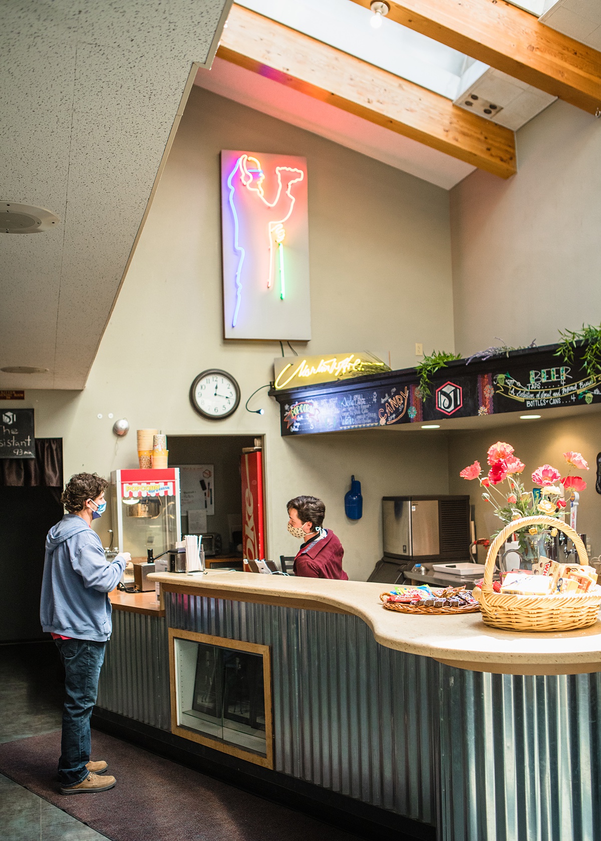 Bar & Pub Helena MT - The Myrna Loy